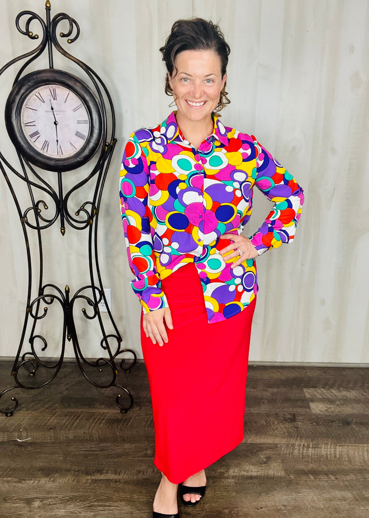 Kim Button Front Top- Circles – The King's Daughter Boutique